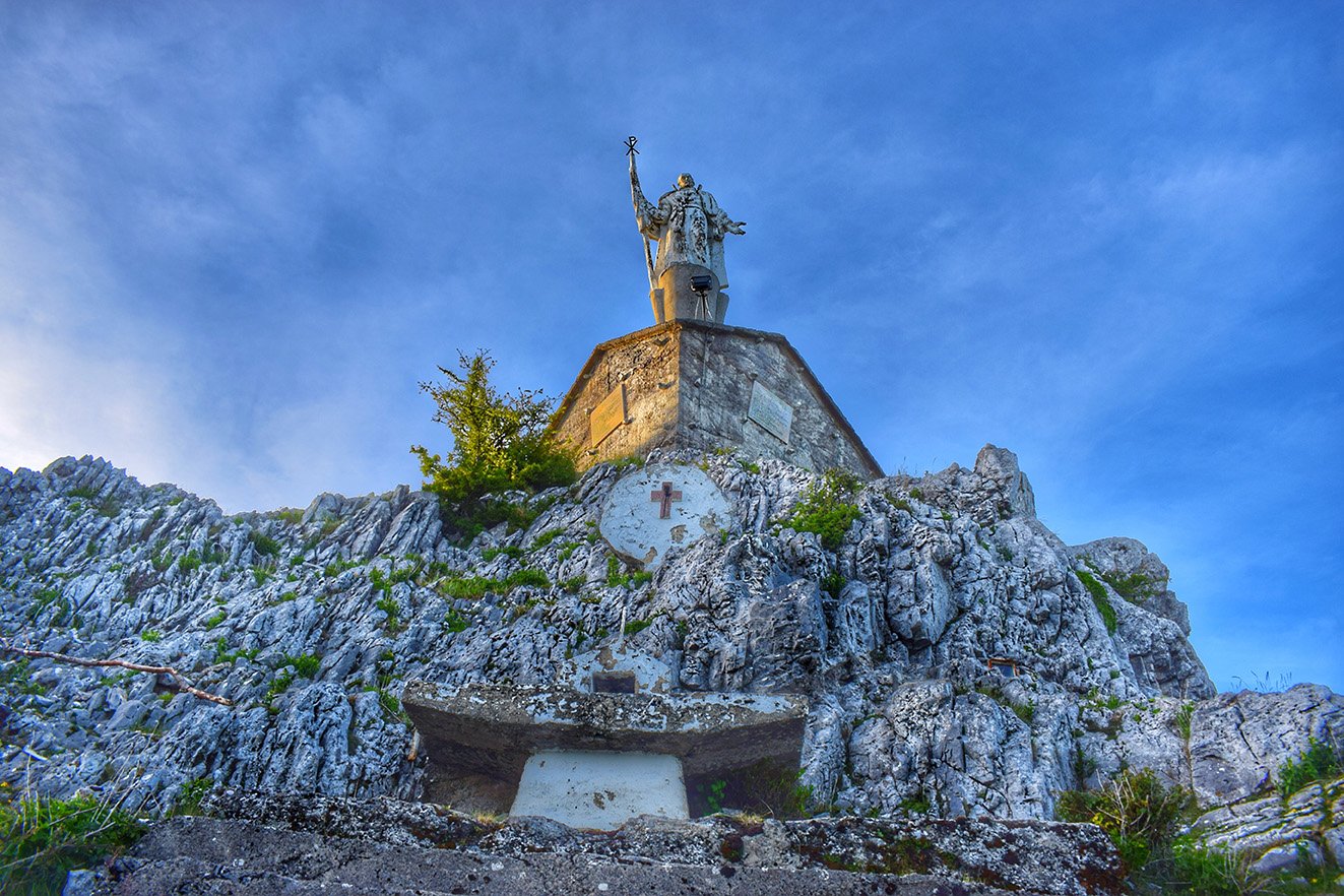 Monte arriba a las cumbres de Izarraitz | Urola Turismoa